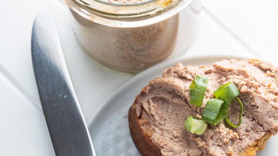 Домашен пастет от черен дроб