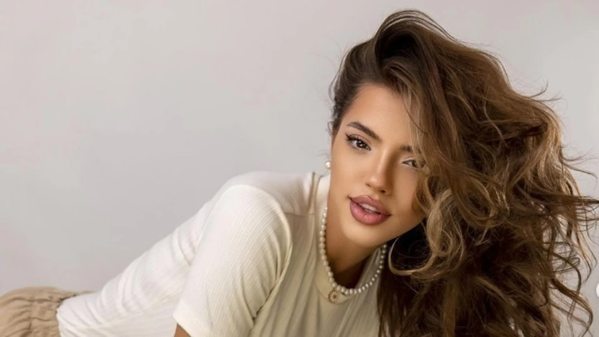 DARA Announces She Said YES (PHOTO) - Rhewal